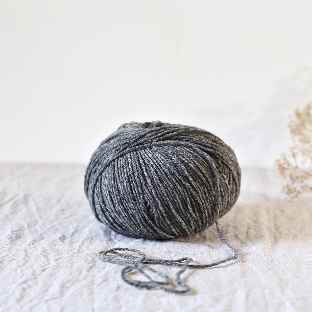 Gilliatt | De Rerum Natura | Yarns | Sunspun