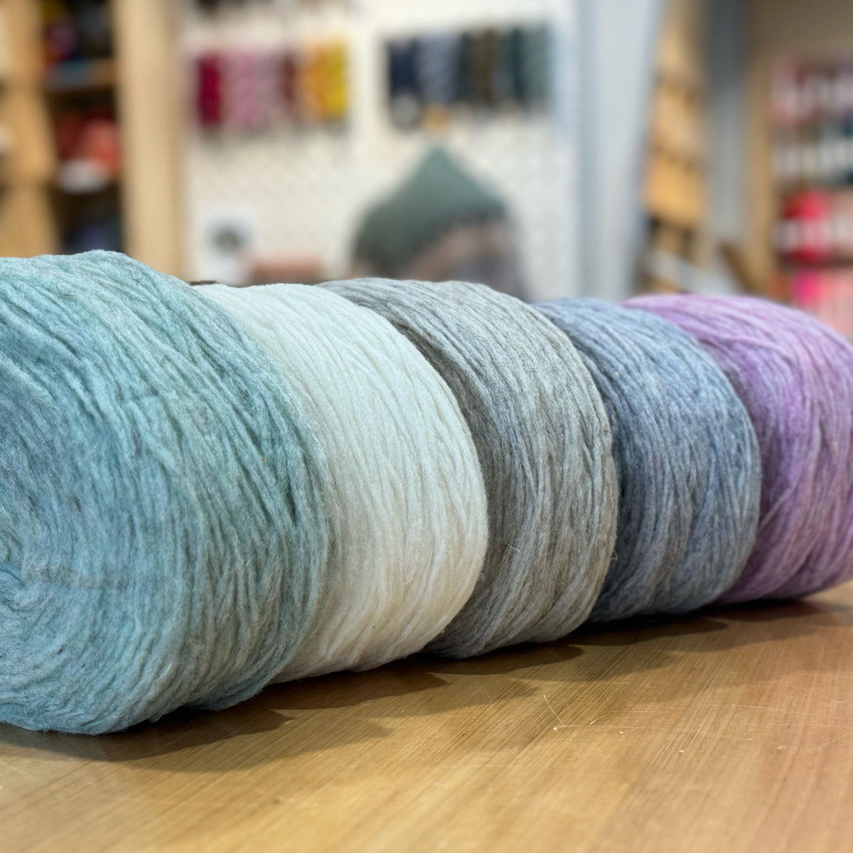 Manchelopis | Wooldreamers | Yarn | Sunspun