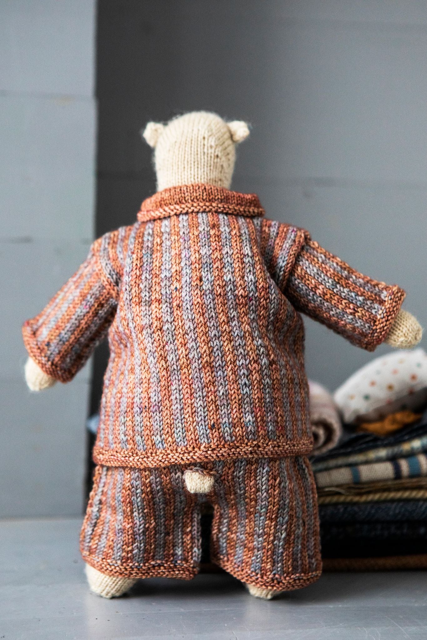 Mouche & Friends: Seamless Toys to Knit and Love | Cinthia Vallet ...